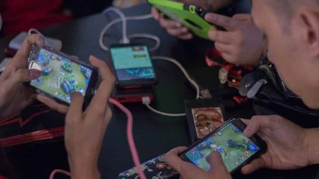 12 Benefits of Playing Mobile Legends, Can You Become a Pro Player?