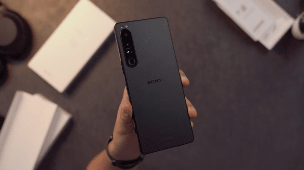 7 Rekomendasi HP Sultan Termewah Desember 2022