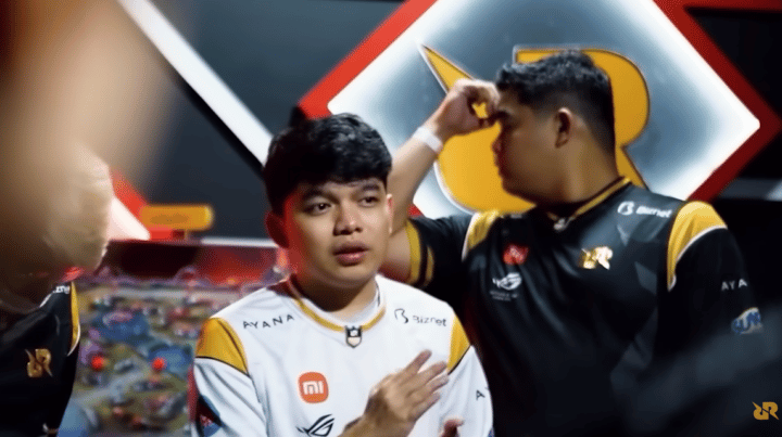 Acil Out dari RRQ Hoshi, Ternyata Karena Ini!